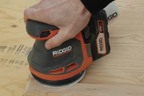 RIDGID R8606 Random Orbit Sander - Pro Construction Guide