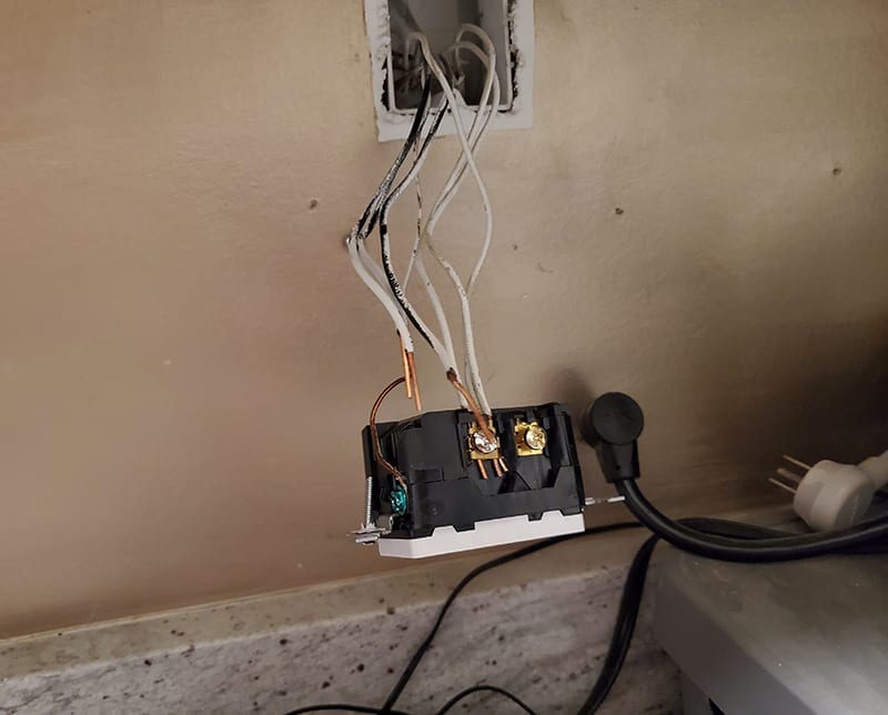 Leviton-3 - Pro Construction Guide